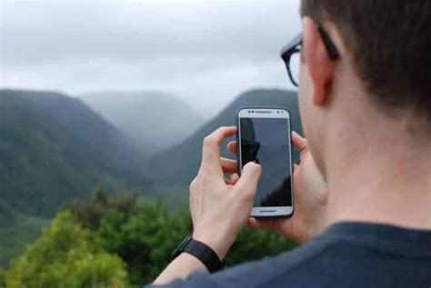 5 Best Phones for Outdoor Travel in 2021 - JoyofAndroid