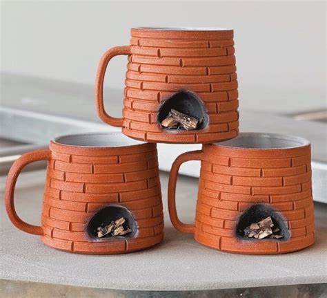 Вселенная уюта: художница из Портленда делает необычные кружки-камины