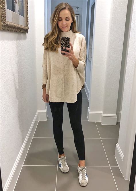 What Kind Of Tops Do You Wear With Leggings at Jesse Oliver blog