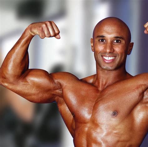 Dr. Ricardo Guerrero: MD Trainer, Fisiatra | Carolina