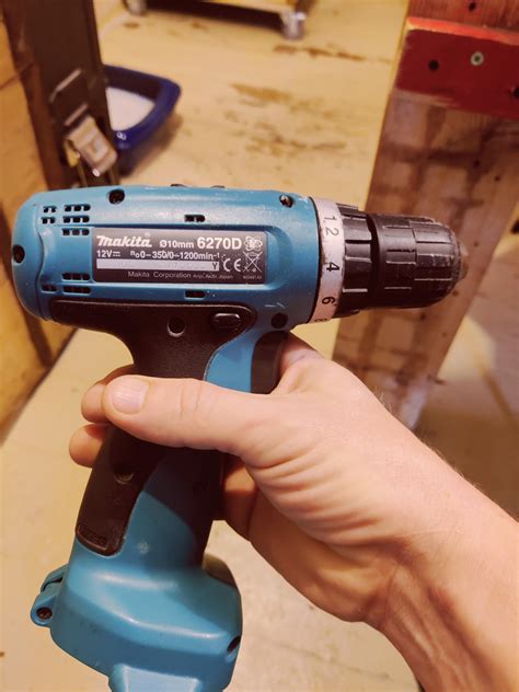 Batteries for 6270D drill : r/Makita