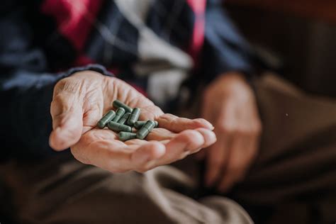 What Is The Best Memory Supplement For Seniors? – Sage Nutrients