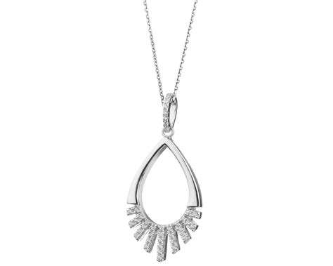 Pendants / Apart