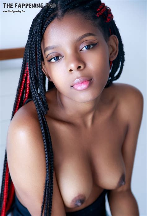 Sukki Teen The Fappening Nude Debut (20 Photos) | #The Fappening