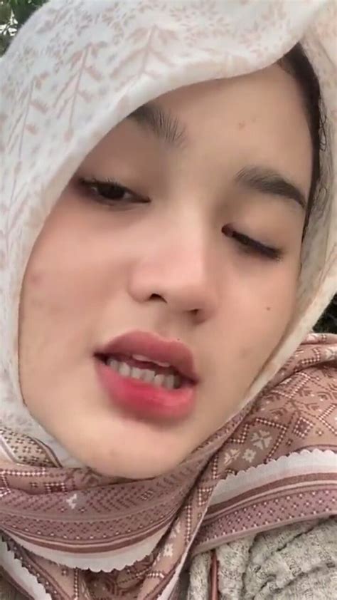 Pin by bacol on bacol pap hijab | Beautiful brown hair, Beautiful hijab, Beautiful muslim women