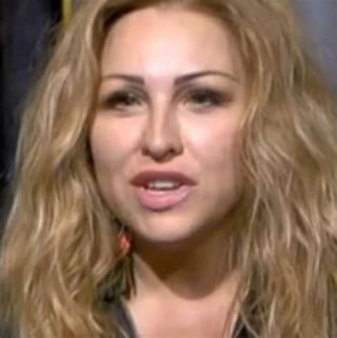 Певицата Рени сподели потресаващи подробности за живота си в Израел и ...
