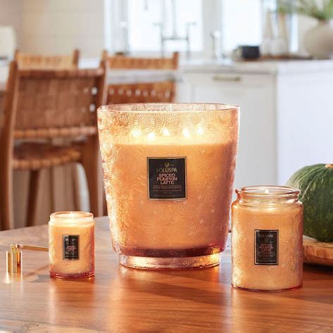 VOLUSPA SPICED PUMPKIN LATTE - [REVUE BOUGIE & AVIS]