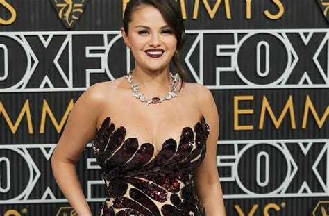 Selena Gomez Emmy Dress Oscar De La Renta Gown