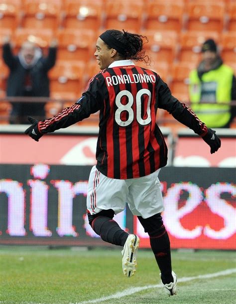 Футбольная форма Soccer AC 80# AC Milan Ronaldinho, купить в интернет ...