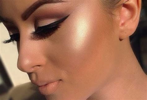 Comment bien appliquer ton highlighter