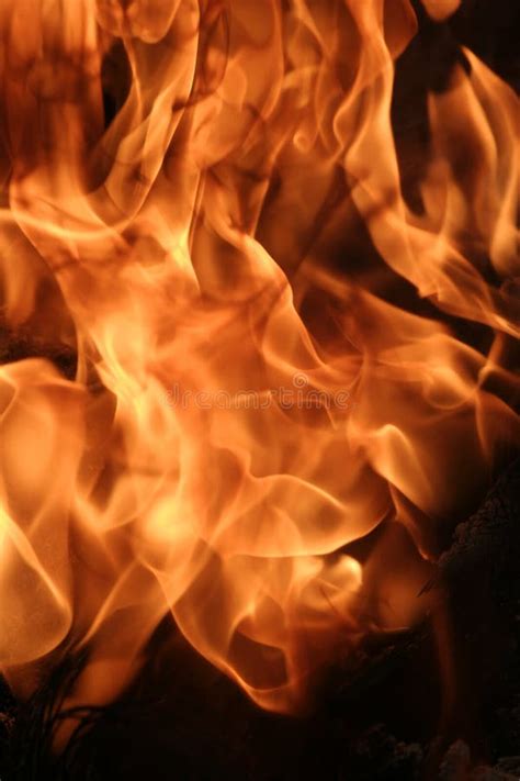 Flammen stockbild. Bild von bewegen, draussen, hintergrund - 717715