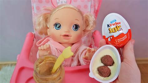 Куклы Пупсики Беби Элайв Соня Кушает Сюрприз Киндер Джой Зырики ТВ ...