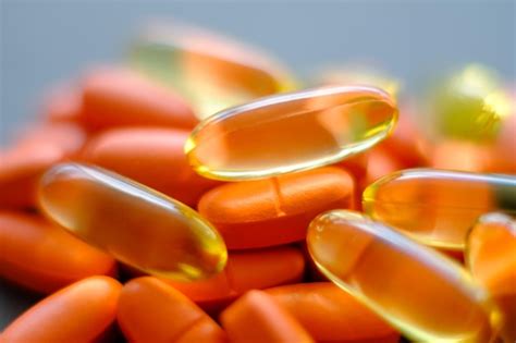 Таблетки смешивают фоновые обезболивающие и отпускаемые по рецепту ...