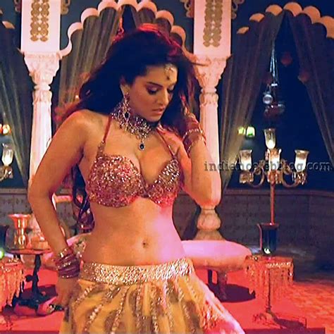 Sunny leone hot item song caps from Shootout at wadala ...