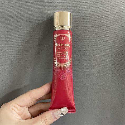 Cle de Peau Beaute Солнцезащитный крем spf50 - купить с доставкой по ...