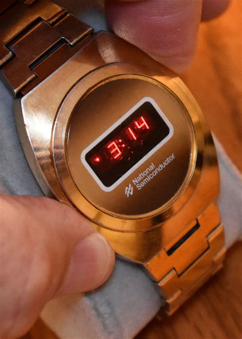 Vintage National Semiconductor Men's Electronic Digital Watch, Red LED ...
