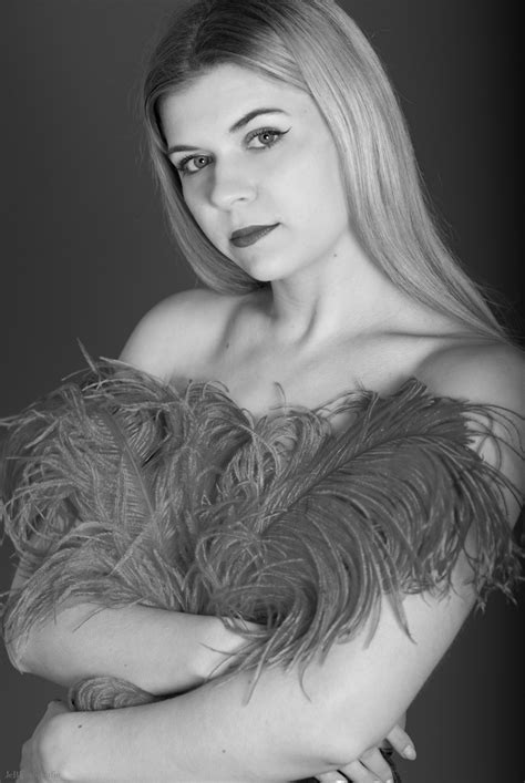 Chiara Foto & Bild | portrait, portrait frauen, studio Bilder auf ...