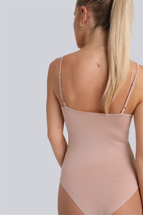 Beżowe body bieliźniane damskie modelujące sylwetkę | Ansin