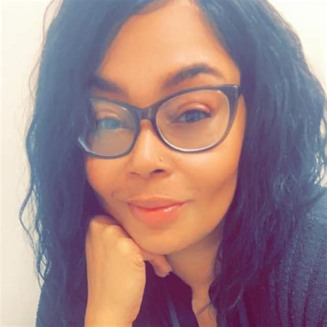 Theia Marie Davis (@theiamarie_davis) • Threads, Say more