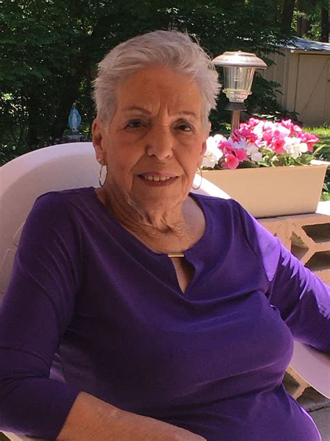 How To Find Recent Funeral Service Times And Memorial Locations In The ...