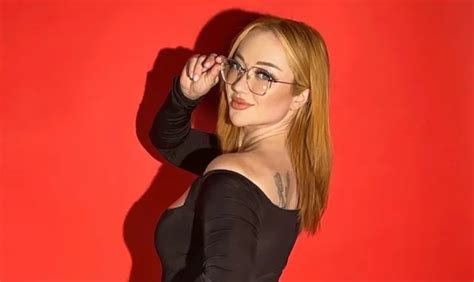 Emma Magnolia Wiki, Height, Weight, Net Worth, Age & More
