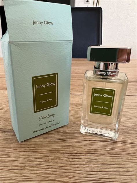 Jenny Glow Freesia & Pear eau de parfum | Kaufen auf Ricardo