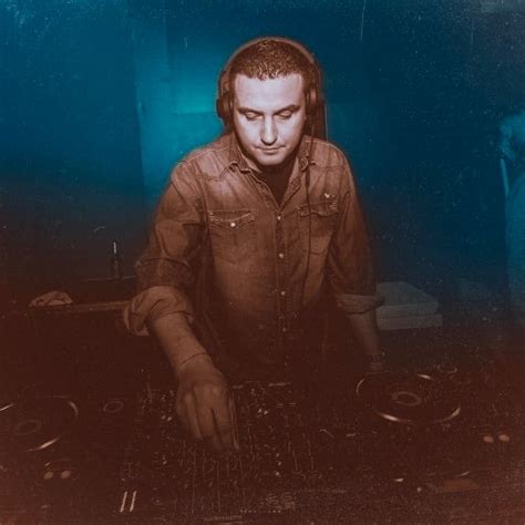 Loverdose Chart by Airbas on Beatport | Music Download & Streaming on ...