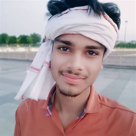Saurabh Mishra (@mishra_saurabh_2071) • Threads, Say more