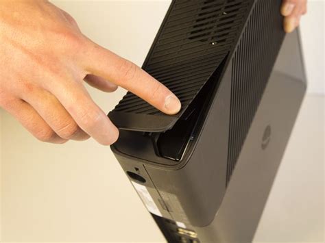 Замена жесткого диска Xbox 360 E - HD01