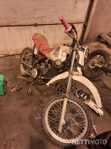Yamaha YZ 80 cm³ 1982 - Veteli - Moottoripyörä - Nettimoto