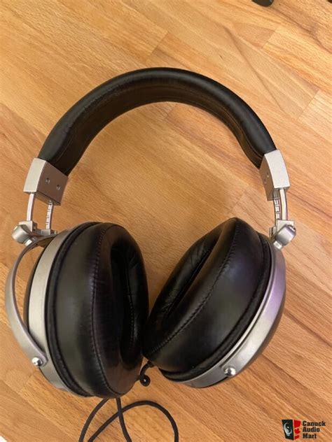 Denon AH-D2000 headphones Photo #4485714 - US Audio Mart