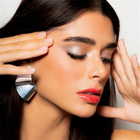INFINITY COSMETICS®