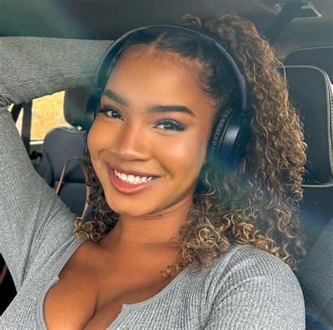 Jayde Chanda Age, Birthday, Boyfriend, Husband, Children, Networth ...