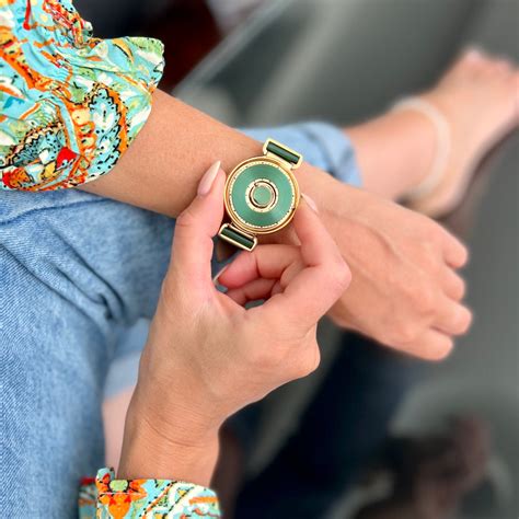 Magneto Watch - Magical watches guaranteed to make a splash