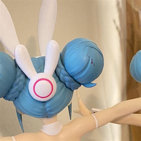 Bicute Bunnies Hatsune Miku Figure Set Comes with... - Depop