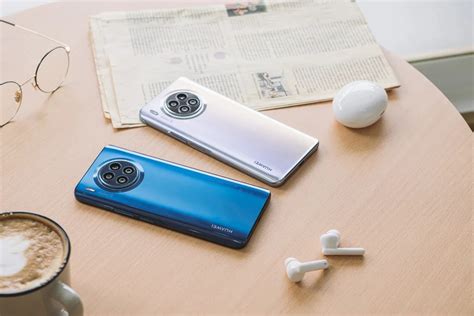 Huawei привезла в Россию новый смартфон — Mobile-review.com — Все о ...