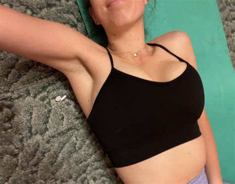 One post workout sweaty armpit. : r/armpitfetish