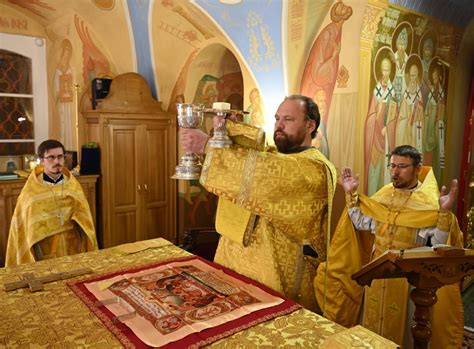 В Неделю памяти святых отцов шести Вселенских Соборов в храме ...