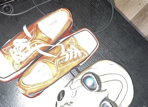 help me find these square toed converse-like shoes (please) : r/findfashion