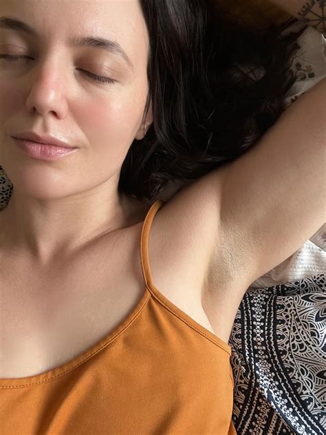 Time to taste my pits beta : r/armpits_alpha