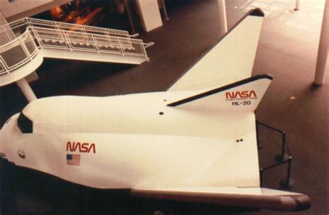 Hl 20 Spacecraft