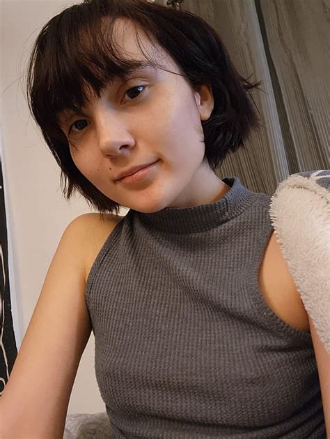 Braless forever club : r/nobra