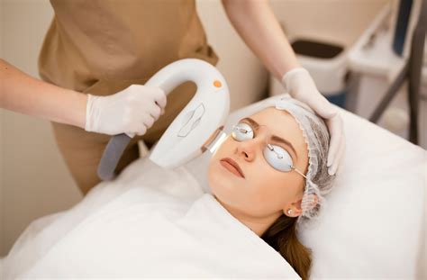 IPL vs. Lipiflow for Dry Eye Treatment