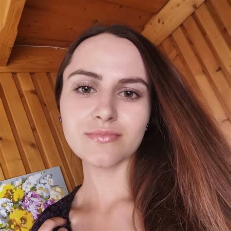 Stella⭐ (@stella_mazur) • Threads, Say more