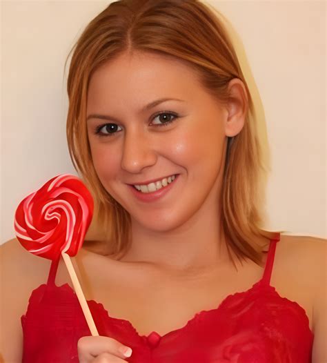 Amber Kelly Wiki, Age, Boyfriend, Net Worth, Photos, Videos, Ethnicity and More - SCHOOL TRANG DAI