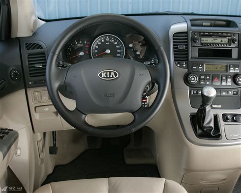 Kia Carnival Bilder. Van in LX, EX BASIS und EX erhältlich - Kfz.net