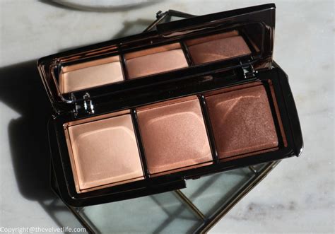 Hourglass Ambient Lighting Palette Volume II Review - The Velvet Life
