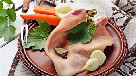 Свиные уши к пиву: самые популярные рецепты приготовления