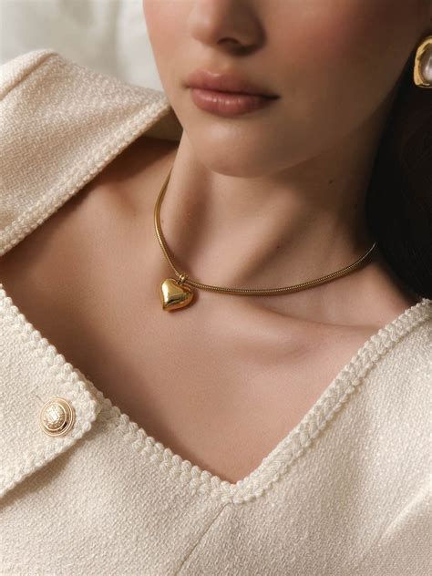 Круглая цепь с подвеской-сердцем :: LICHI - Online fashion store