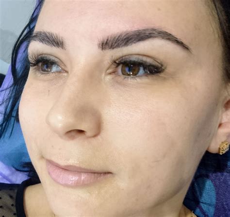 Курс изграждане на вежди с екстеншъни – Maxx Aesthetics